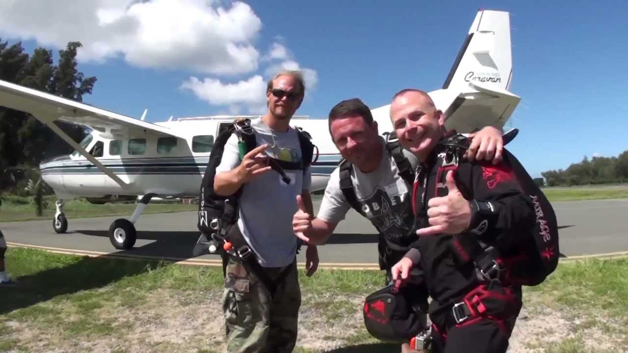 Alex Calver Skydiving in Paradise - YouTube