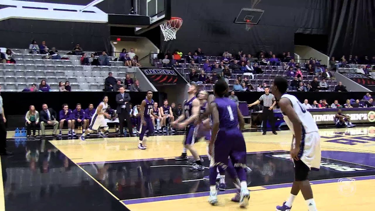 Men's Basketball: Jordan Howard Highlights - YouTube