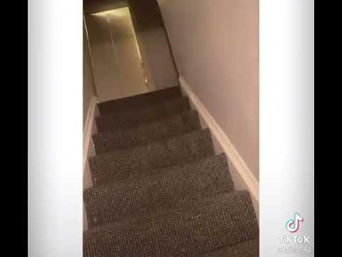 altına sıçan adam