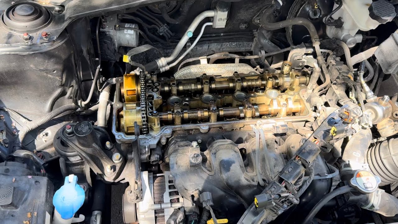 Replacing the timing chain on a 2015 Hyundai Veloster 1.6L - YouTube