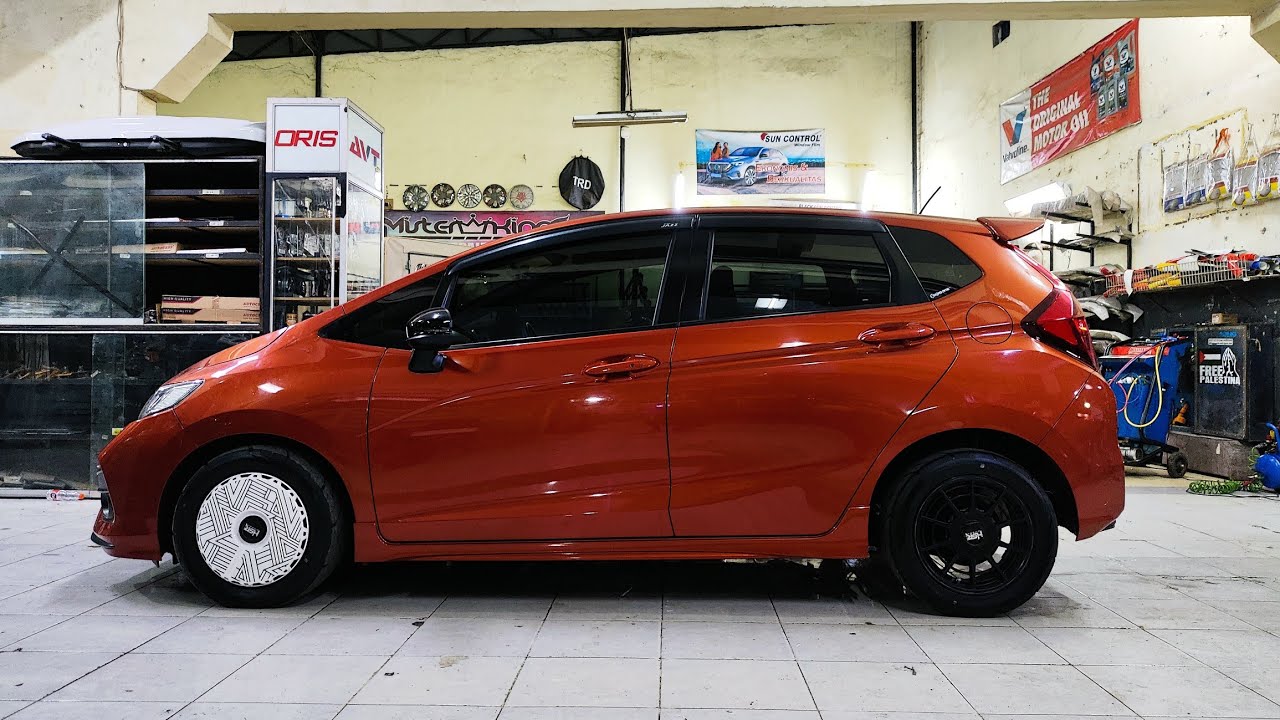 Honda Jazz GK5 Kalcer - YouTube