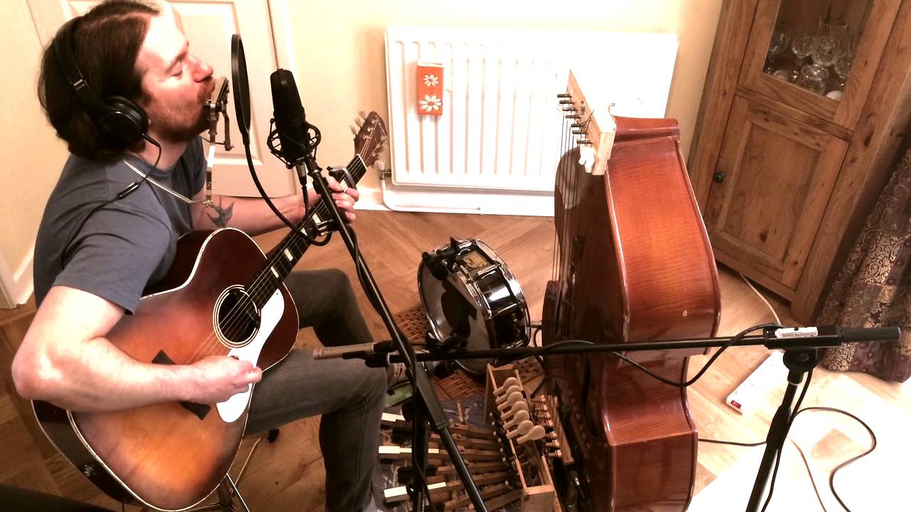 Carl Foulkes Jones and the Boneslum Band - YouTube