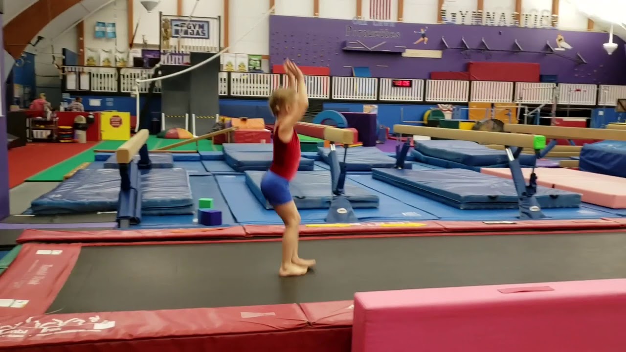 Straight Jumps on Tumble Track - YouTube