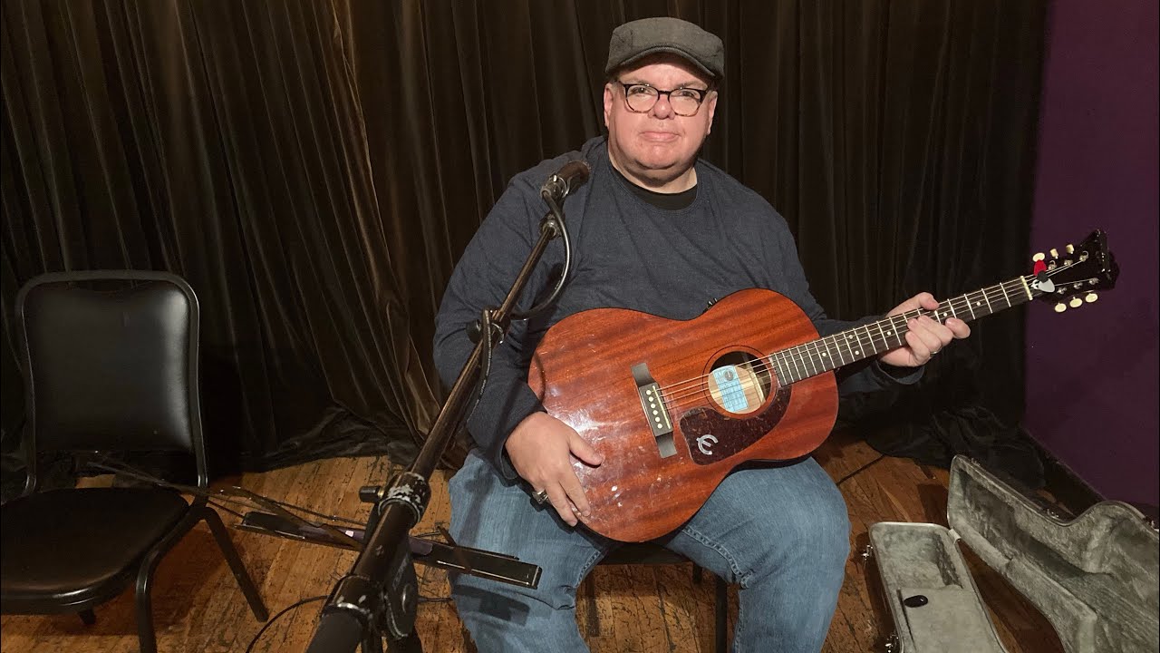 Allen Sosa live at wake the dead coffee house - YouTube