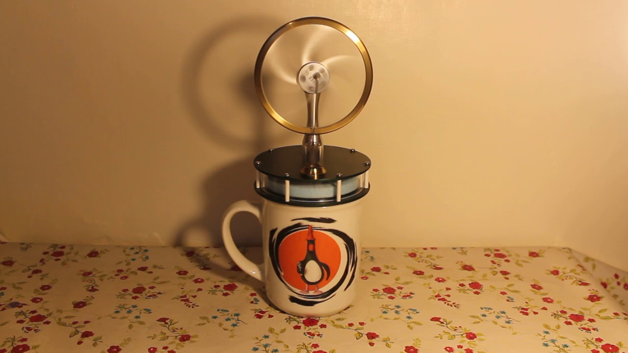 Low temperature difference Stirling Engine - YouTube