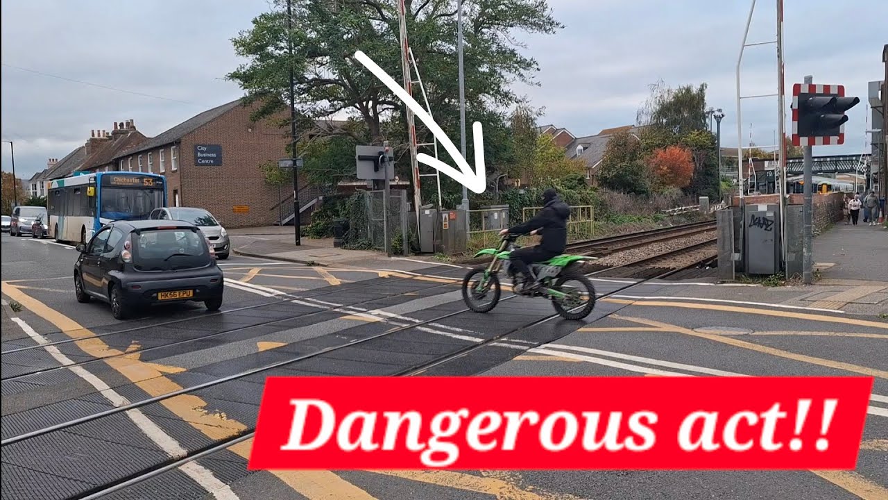 (Dangerous maneuver) Chichester Basing road level crossing West sussex ...
