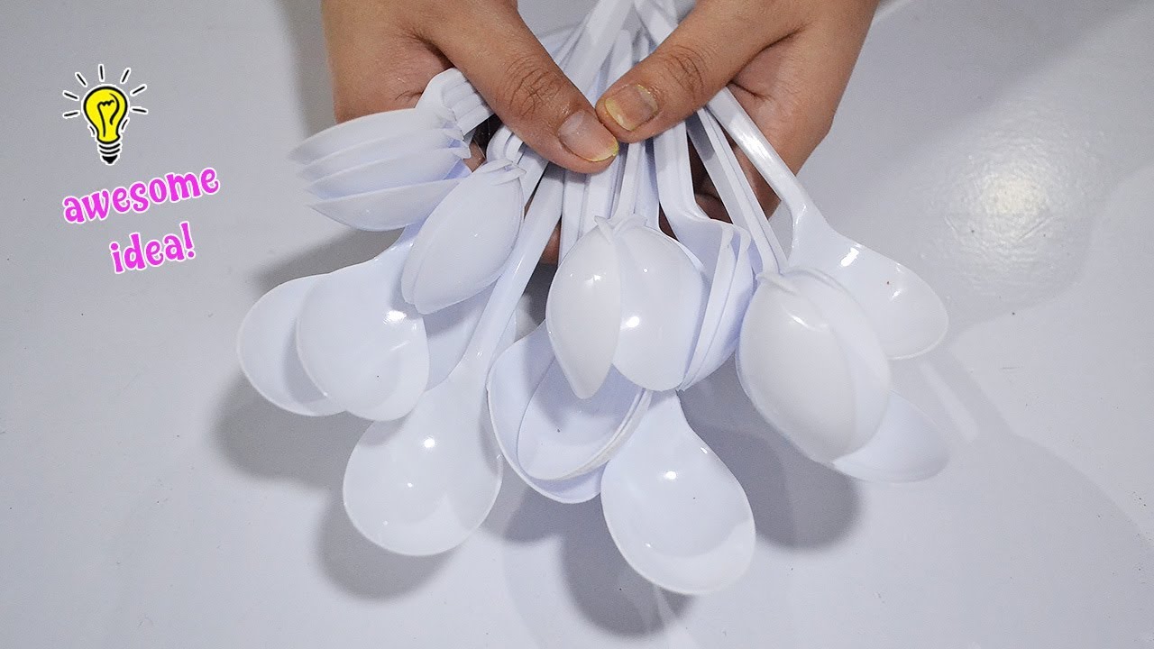 THE EASY WAY TO REPURPOSE PLASTIC SPOON| PLASTIC SPOON WALL DECOR - YouTube