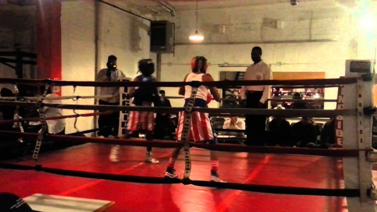 Kesean Bagwell White Tee vs. Daylon Jones Blue Tee - YouTube