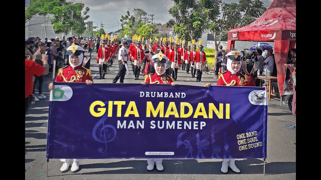 GITA MADANI MAN SUMENEP - LOMBA DRUMBAND UNIBA 2023 - YouTube