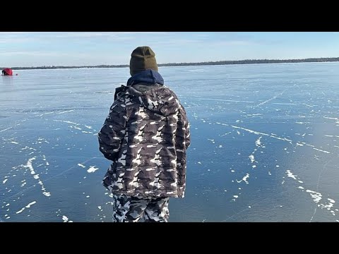 Lake Simcoe Ice Report Dec. 22, 2025 - YouTube