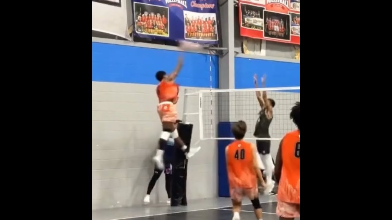 Raven Lewis 18s Year WPVC 18 Armour Black Highlights - YouTube