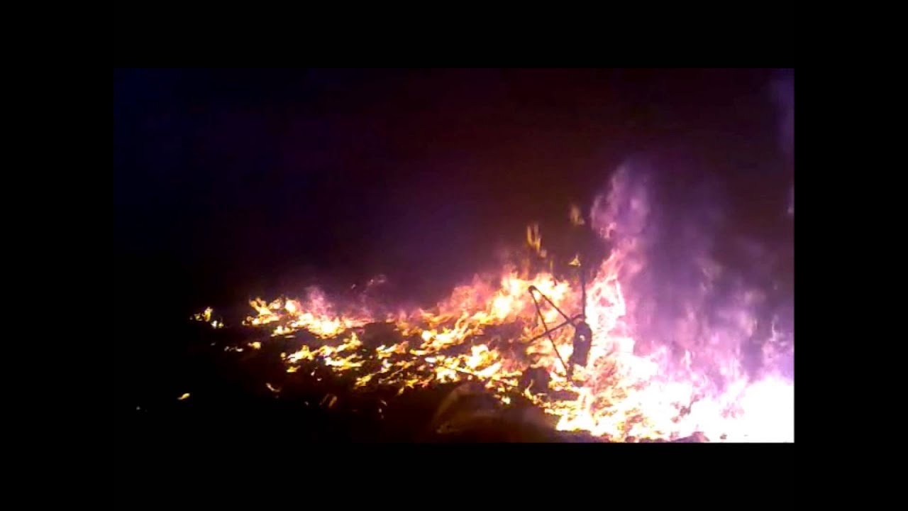 Leeds festival fire - Orange campsite - YouTube