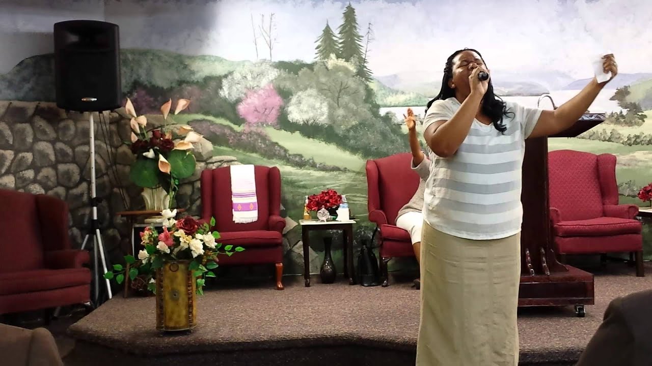 Michelle Crawley singing at BLM - YouTube