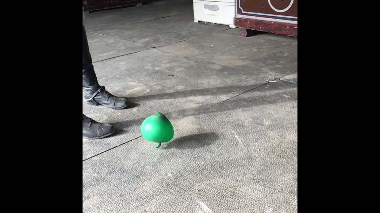 Awesome SLO MO WATER BALLOON - YouTube