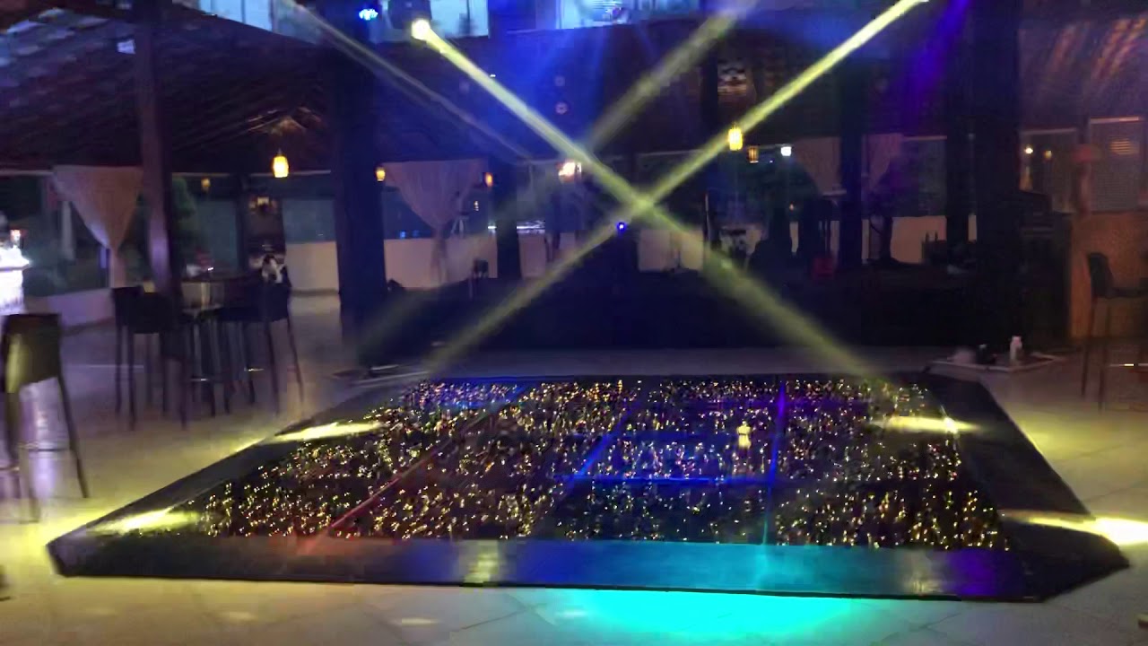 Pista de dança em X pista de led PAris espaço portal da Serra Benones ...