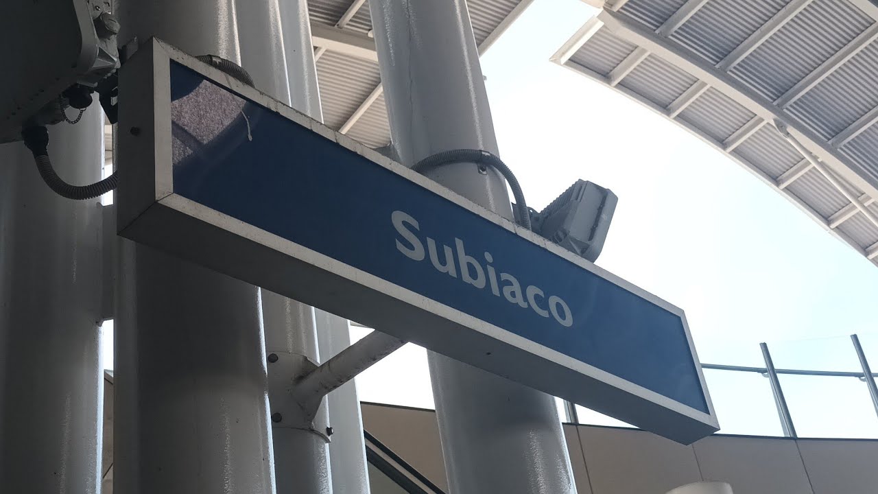 Transperth AIR B-Train entering and leaving Subiaco Station - YouTube