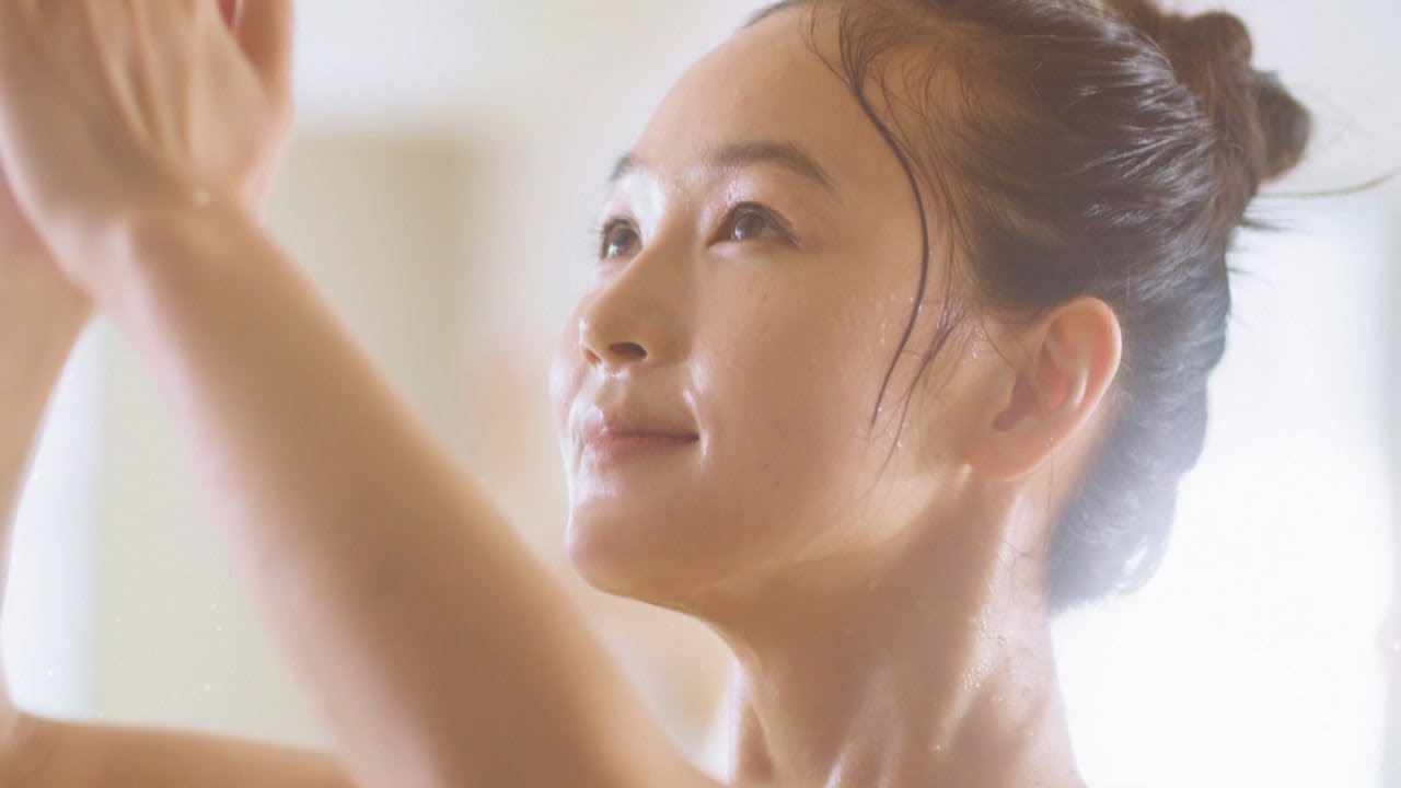 錫木うり ホットヨガスタジオLAVA「キラキラ」篇 TVCM - YouTube