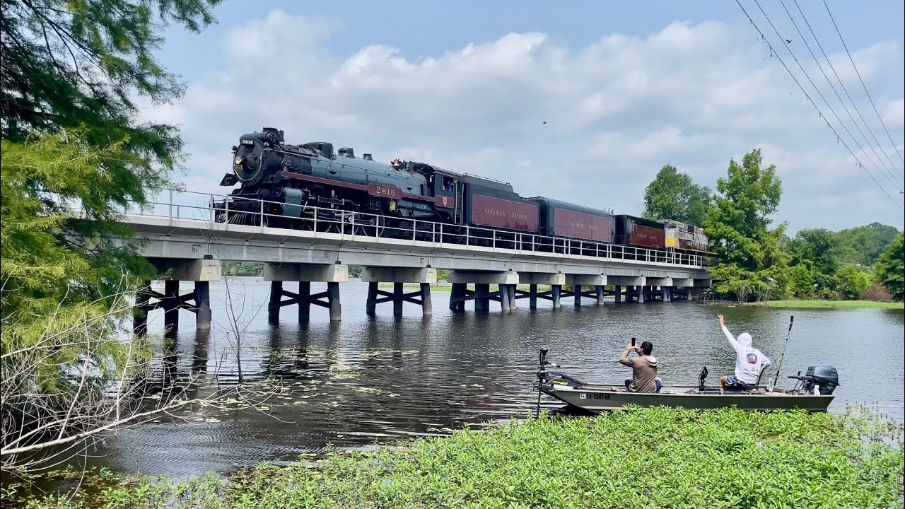 Canadian Pacific 2816 The Empress crossing Vernon Lake at Anacoco ...