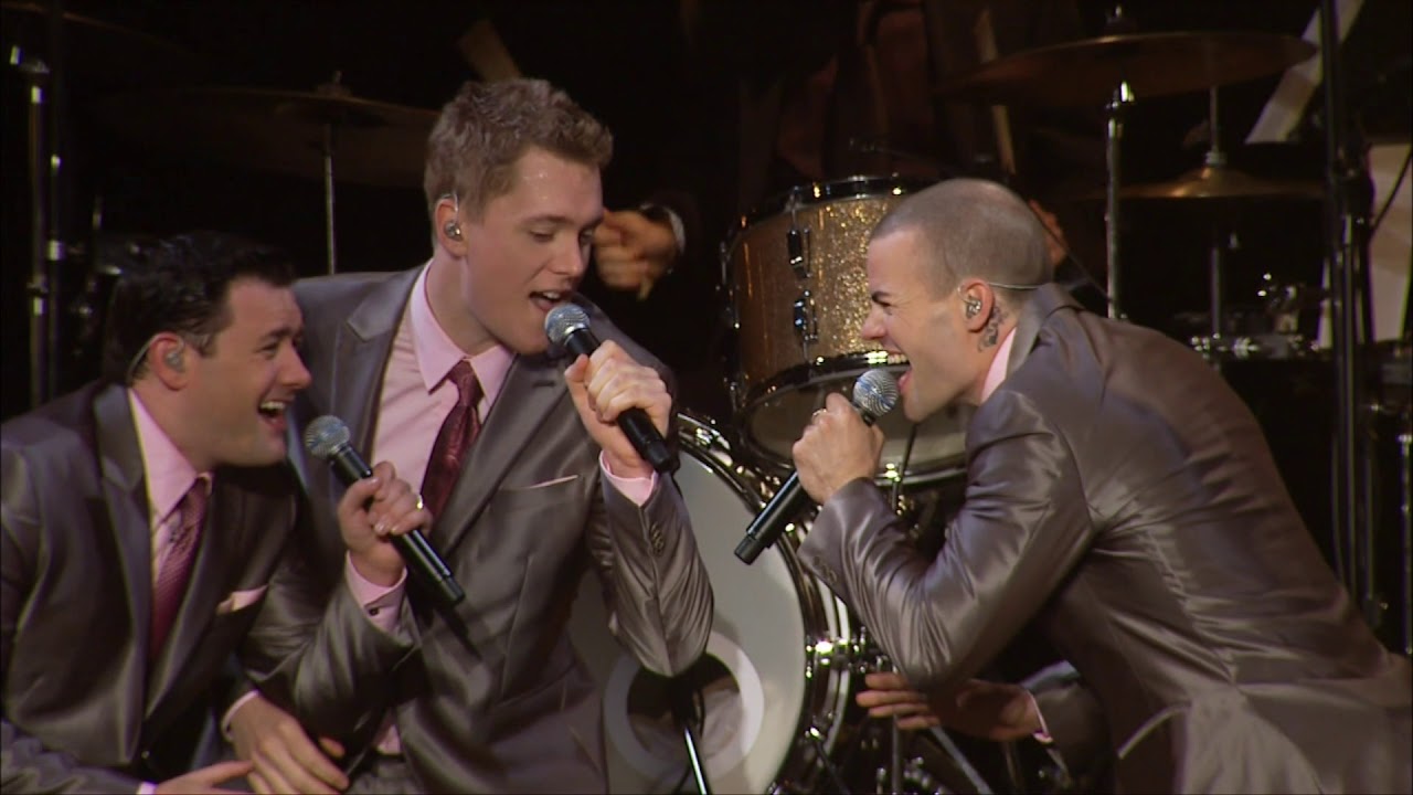 Twist and Shout - Under the Streetlamp - ft. Michael Cunio - YouTube