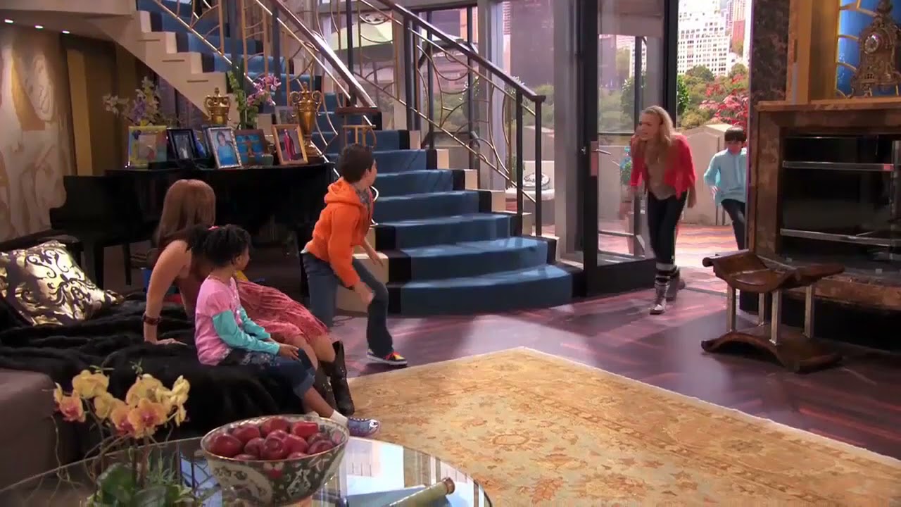 Disney Channel Jessie Luke and Ravi and Emma are fighting. - YouTube