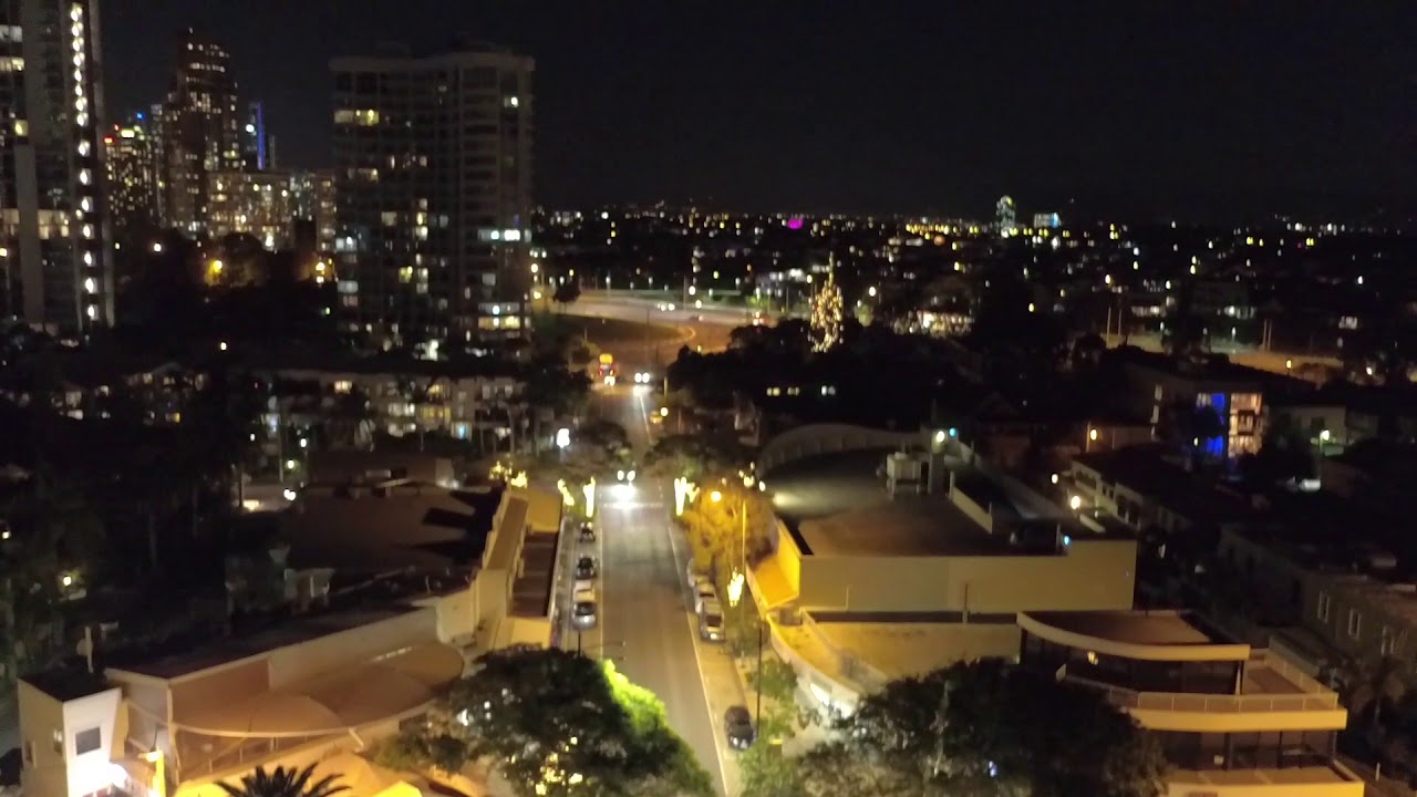 Tedder Avenue Main Beach - YouTube