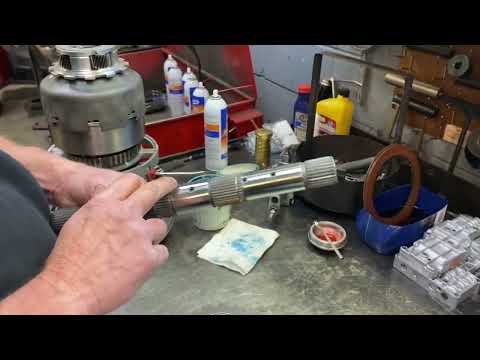 “USING THE FORCE” Final Assembly On This E4OD/4R100 - YouTube