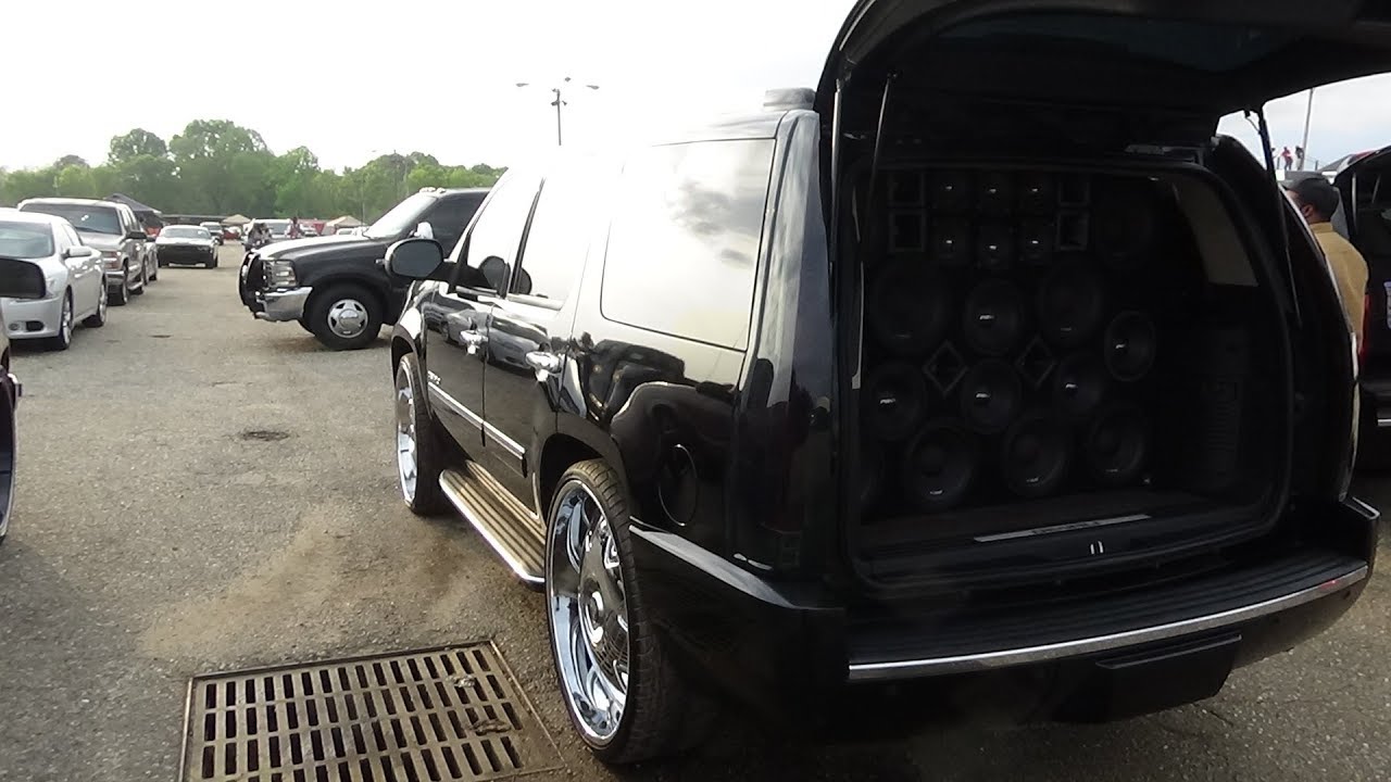 AUDIOPIPE STUNT WALL | 2 KICKER L3'S - YouTube
