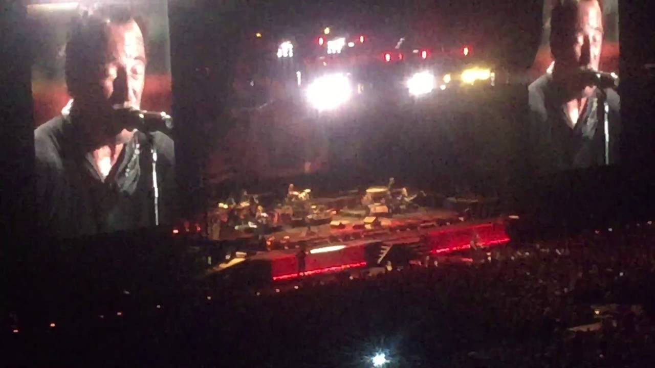 Bruce Springsteen - Working On The Highway (9/1/2016) - YouTube