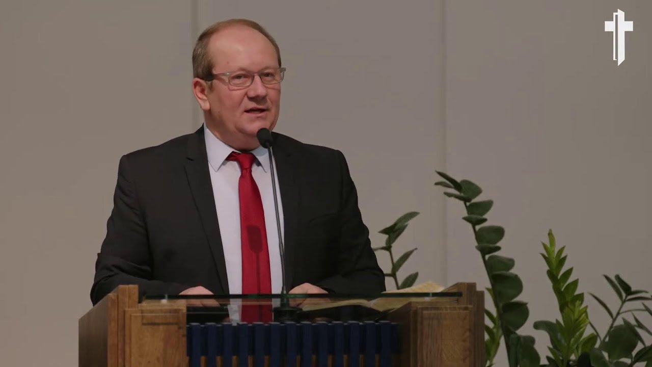 Adi Țunea - Modelarea caracterului prin compasiune - YouTube