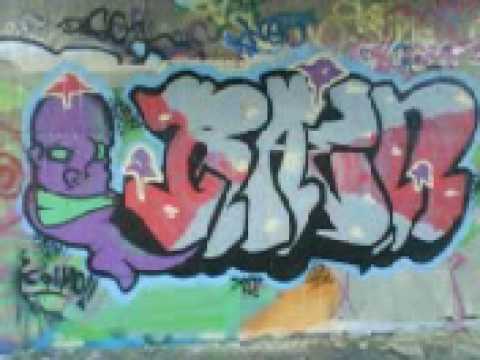 graffitis l'eliana - YouTube