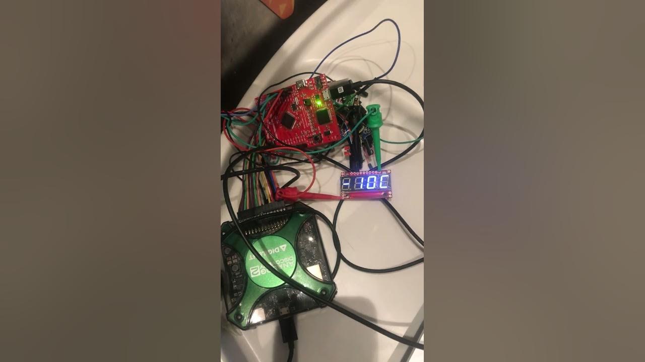 TIVA Board Temperature reading and display - YouTube