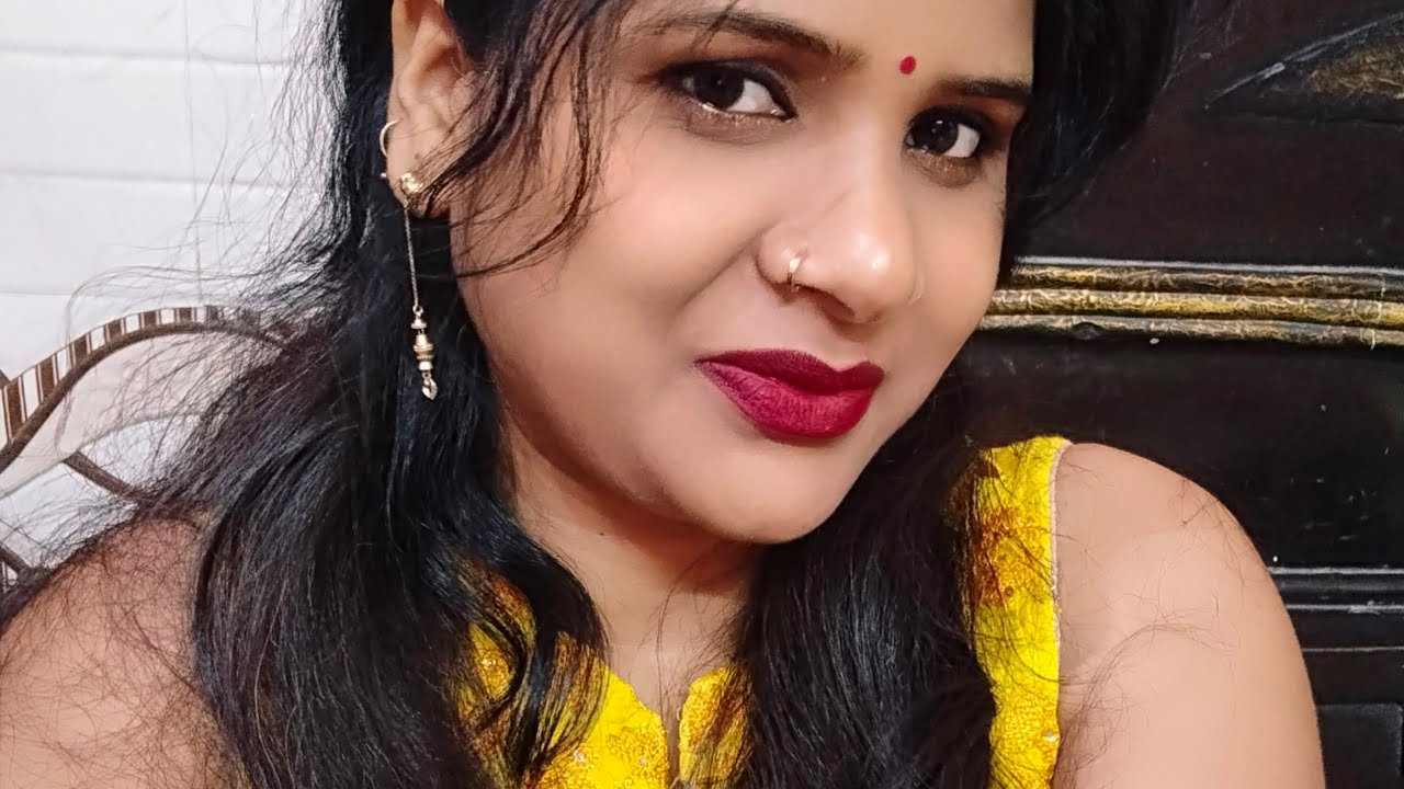 Meena Gupta vlogs is live! - YouTube