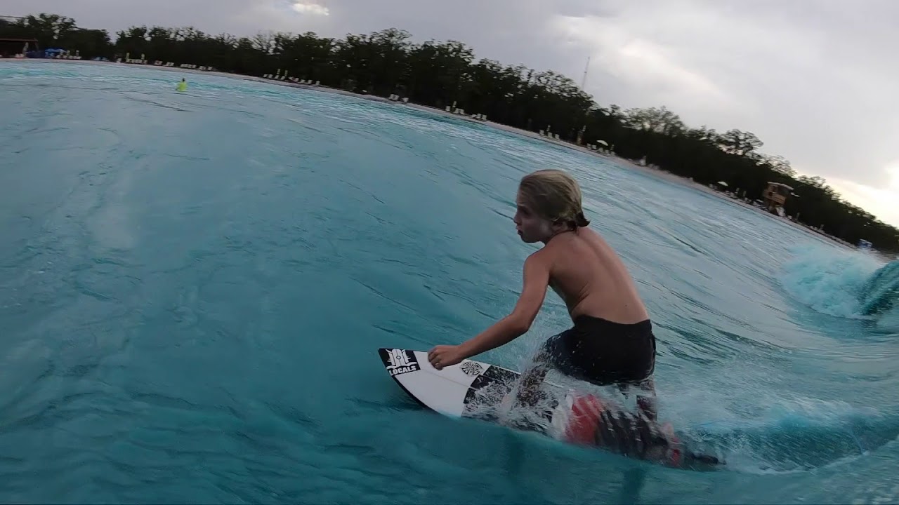 Surfing BSR wave pool in Waco, Texas - YouTube