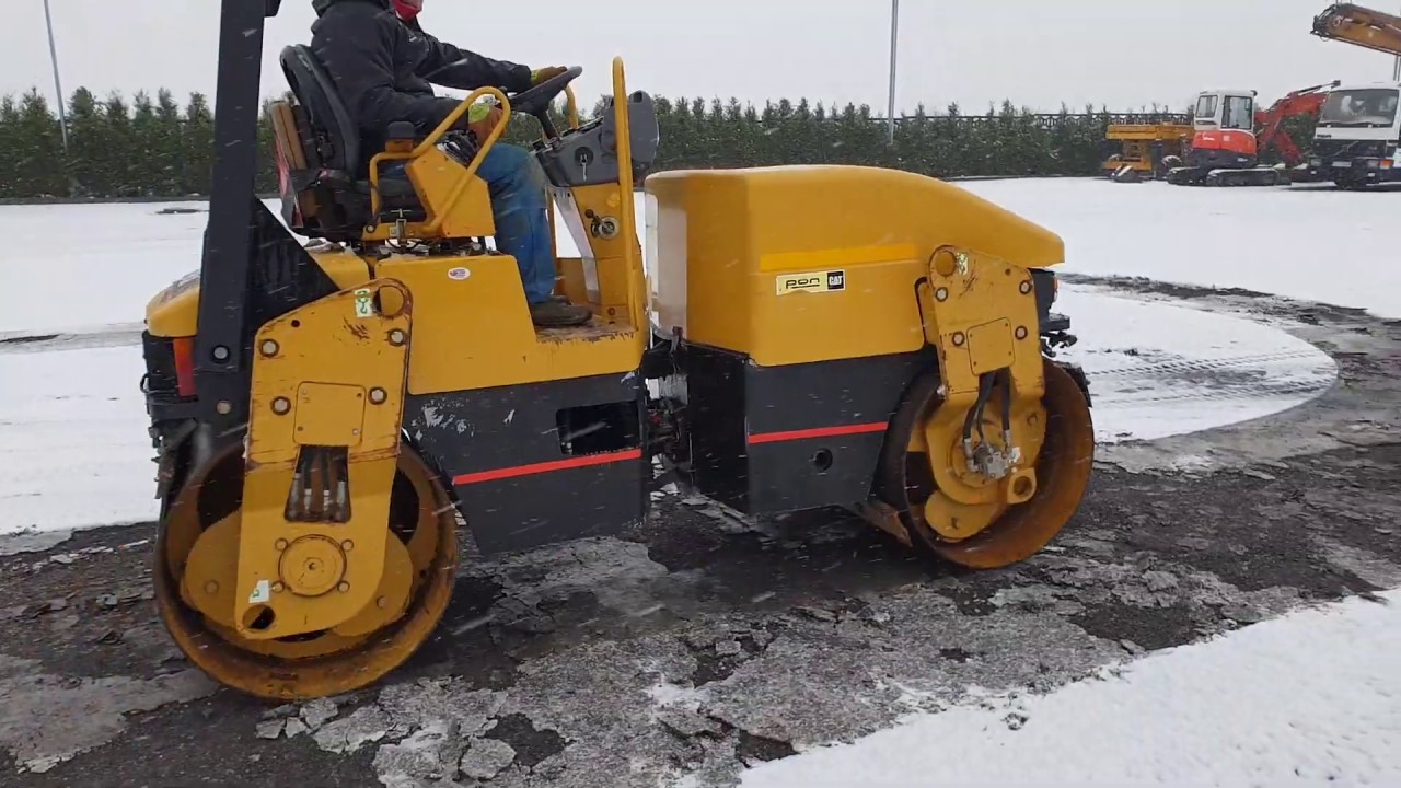 Walec CATERPILLAR CB 334 E rok 2006 - YouTube