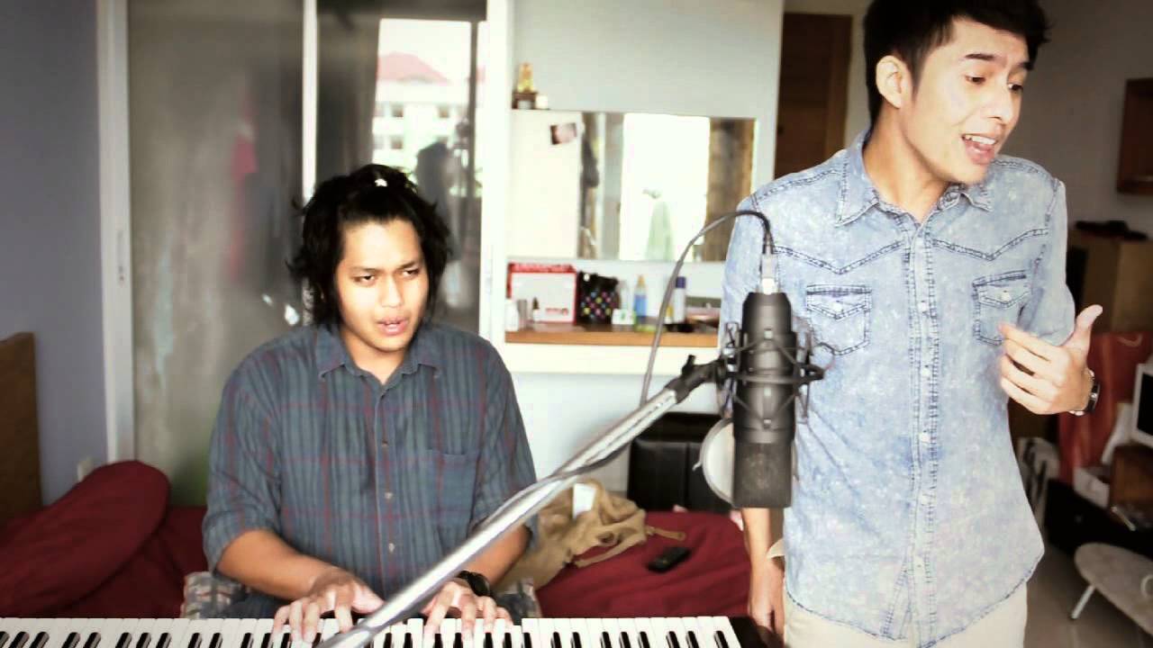 Rolling in the Deep - Adele (Covered By BoBo+Ryu) - YouTube