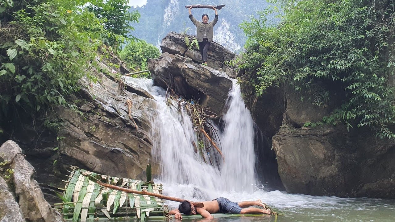 Camping - Build a beautiful raft house under a waterfall destroyed by ...