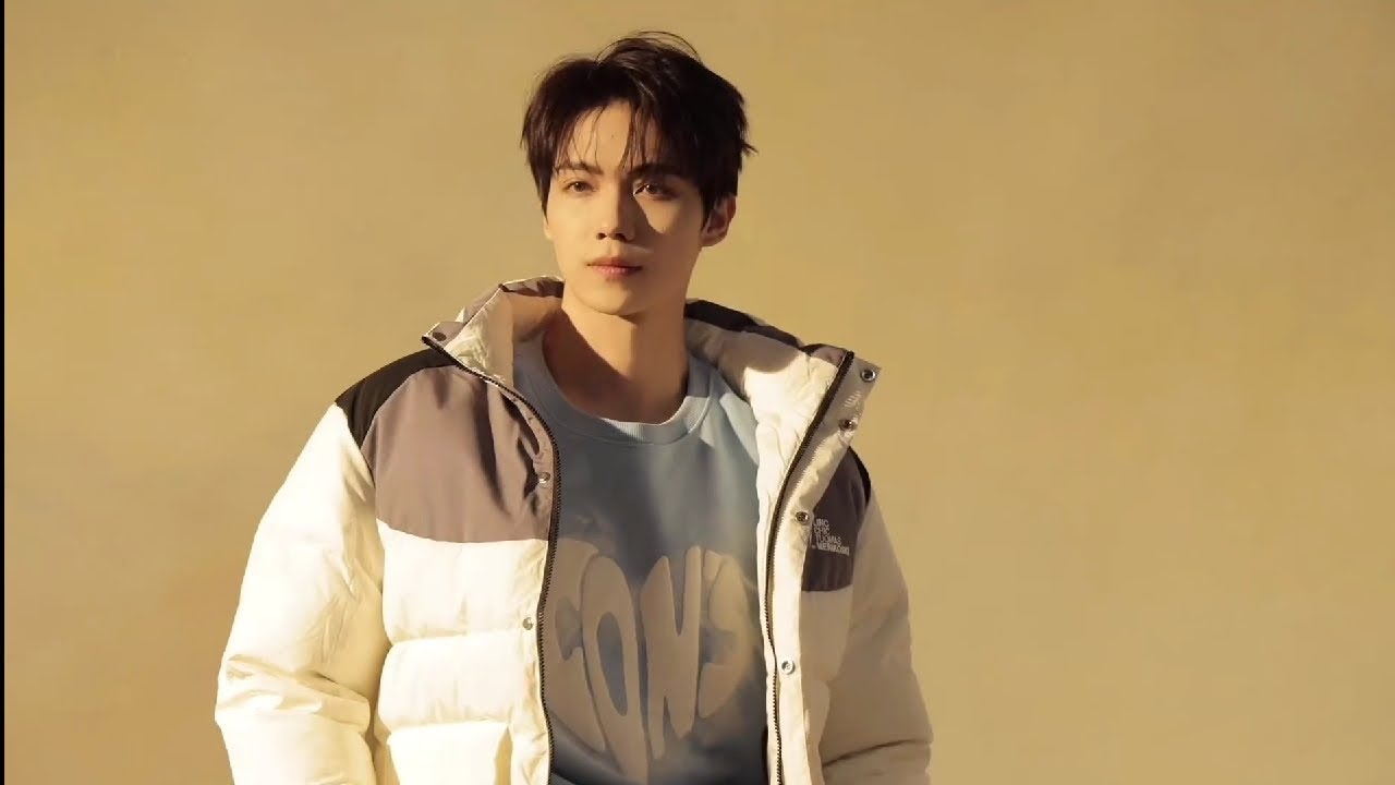 Luo Yizhou CUT SENSE Group Magazine Bts 21 Nov 2022 💚 - 罗一舟CUT SENSE封面 ...