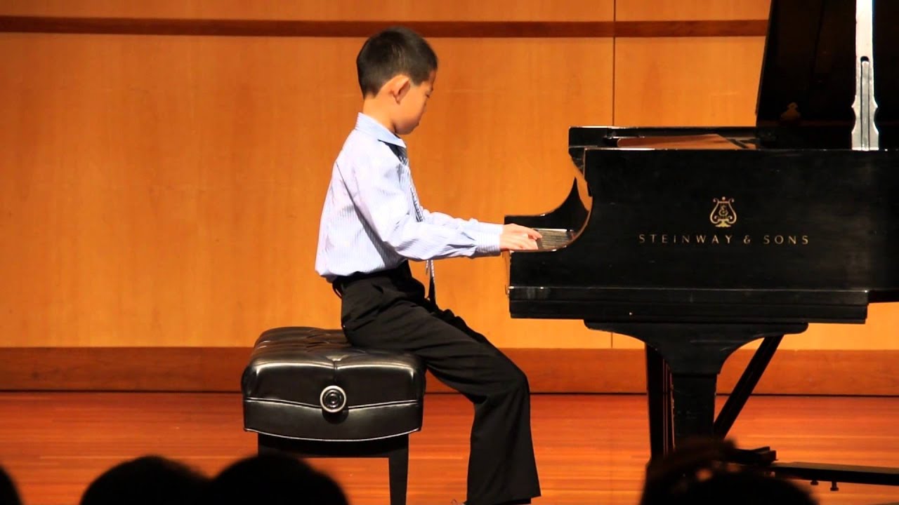 Alex Beal Performance in Santa Clara University HD 1080p - YouTube