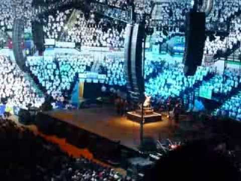 Young Voices Sheffield Arena Mr Blue Sky 21/01/14 - YouTube