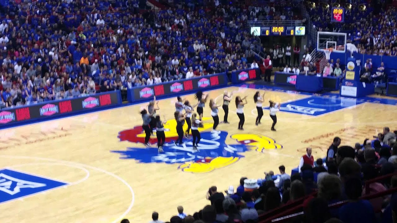 KU Unity Dance Crew at 2014 Late Night at The Phog - YouTube
