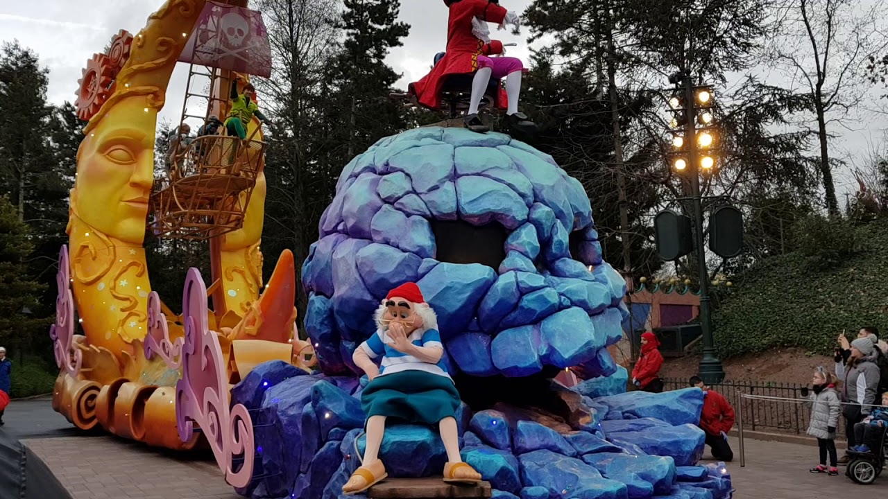 Disneyland Paris parade 8th February 2019 full parade, all characters ...