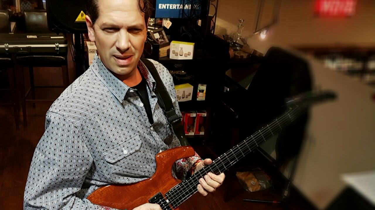 Dave Hart 'live' at Luckys, Nanaimo - YouTube