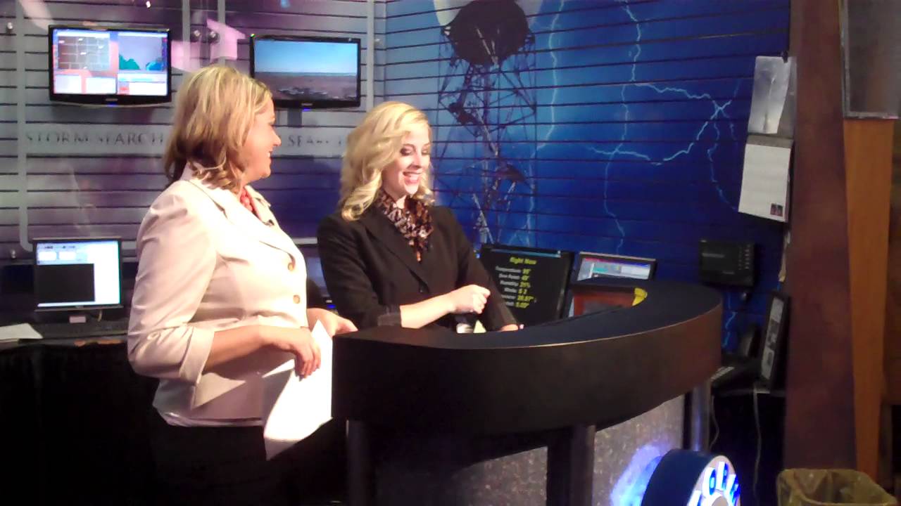 Behind the scenes of Pronews 7 at 5 - YouTube