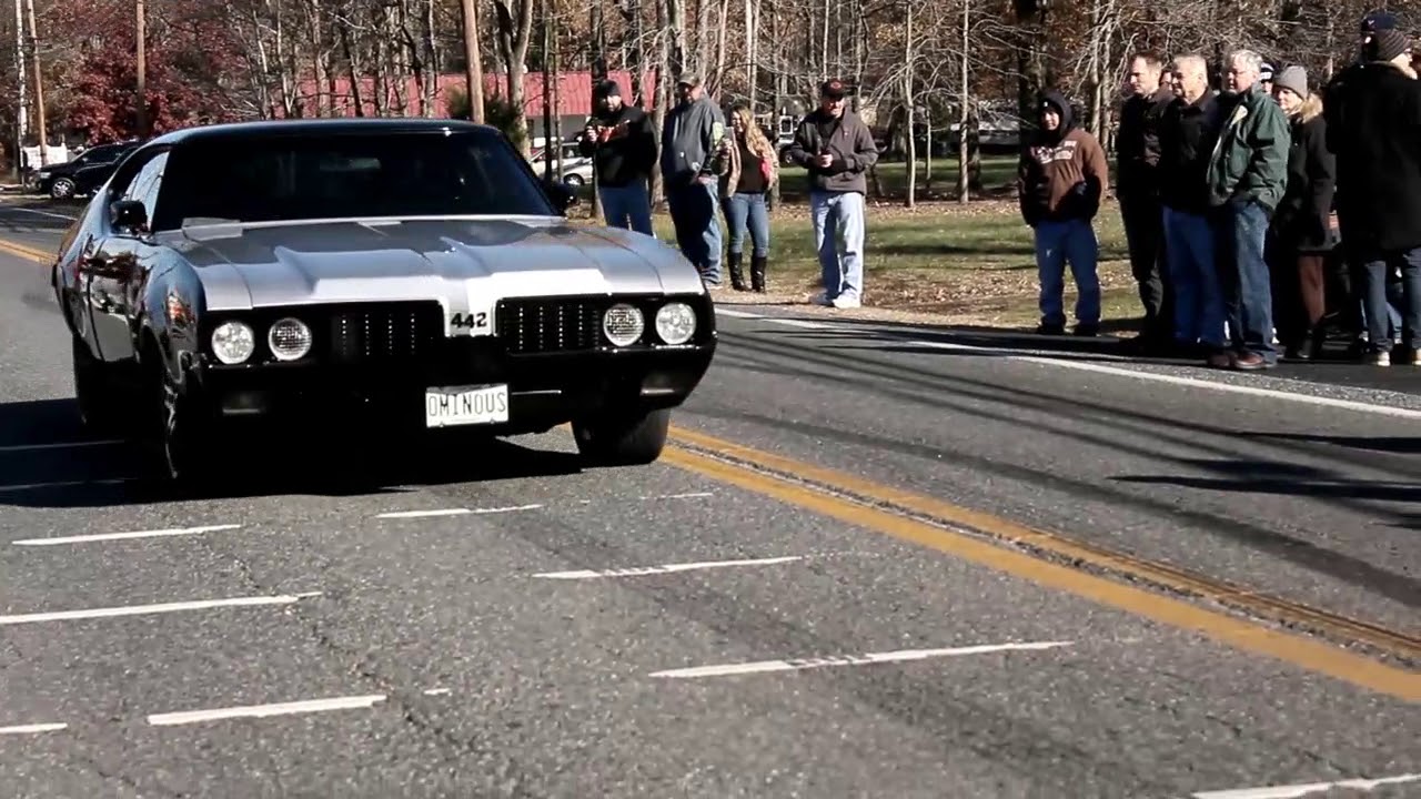 Thanksgiving Pie Run - YouTube