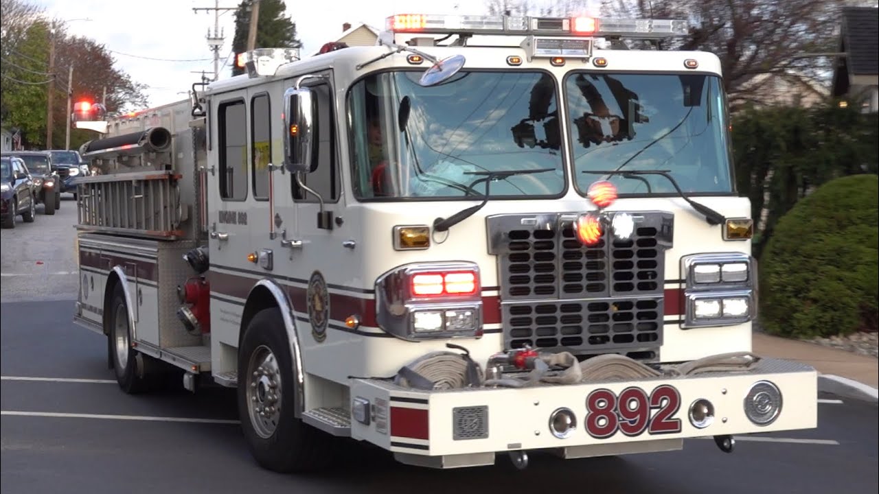 York Area United Fire & Rescue Engine 89-2 Responding 11/17/22 - YouTube