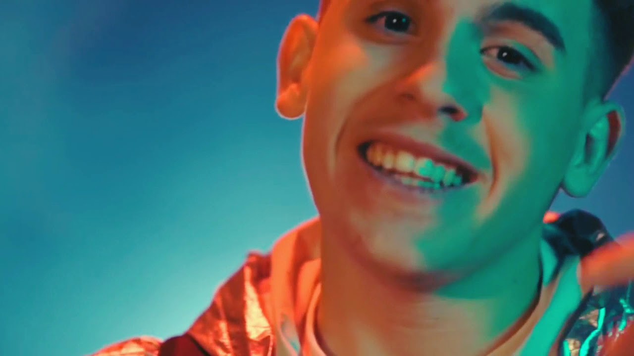 JuanFran - Como llora (Video Oficial) - YouTube