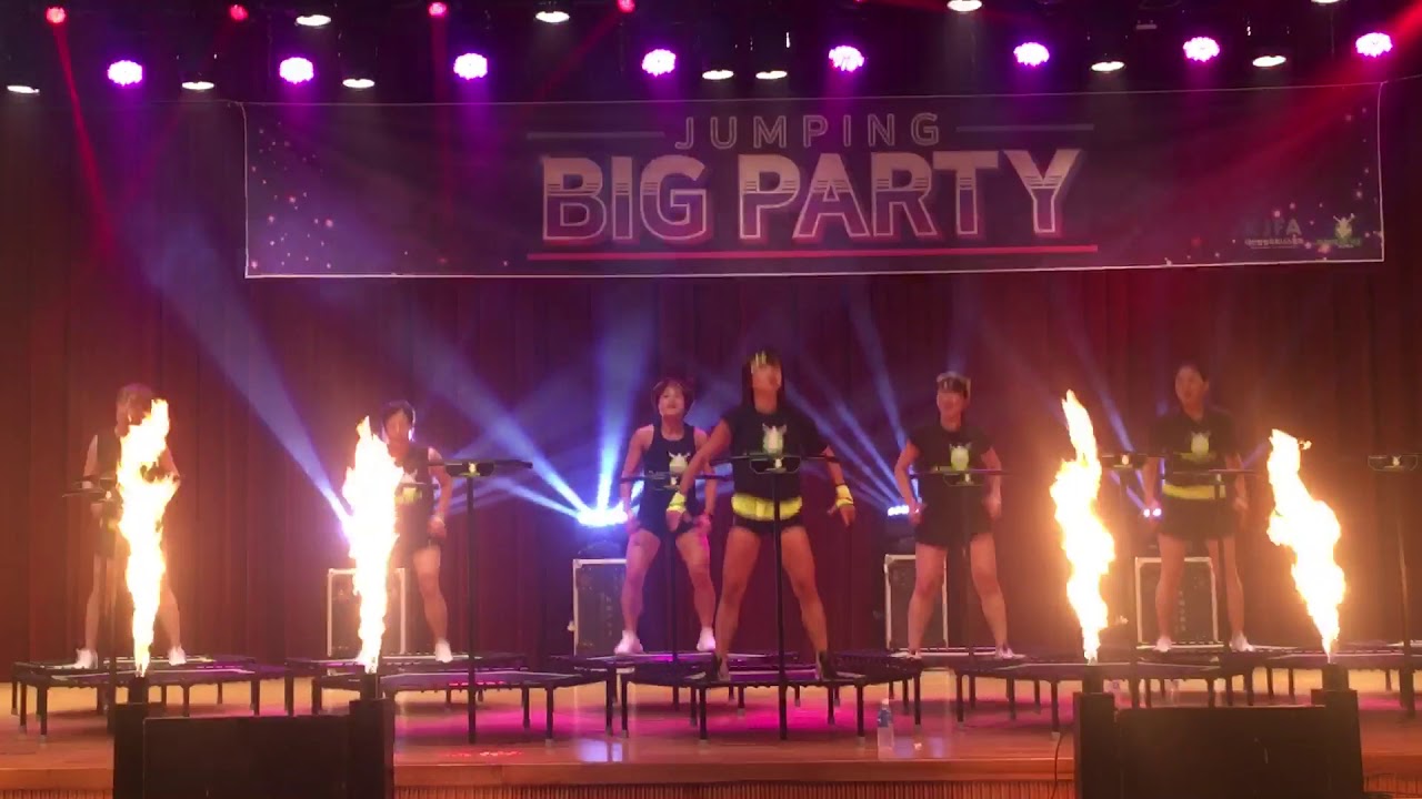 Jumping Fitness - Jump Party @ Seoul Korea. Leading the 300 & more ...