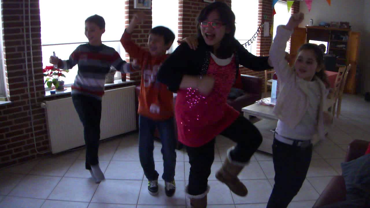 just dance 4 (one direction) - YouTube