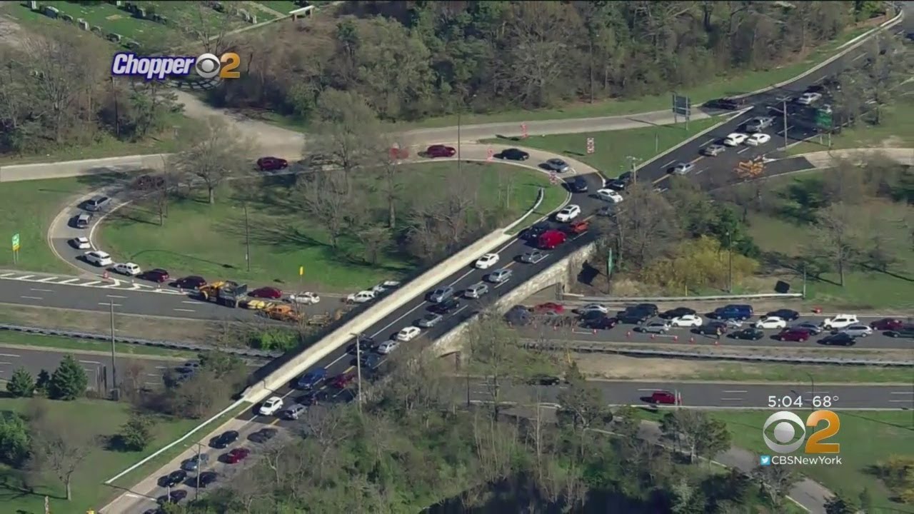 Major Delays On Southern State Parkway - YouTube