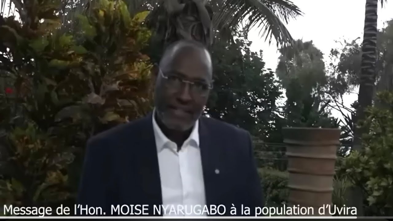 De gauche à droite même personne Moise Nyarugabo humilie à Kamanyola ...